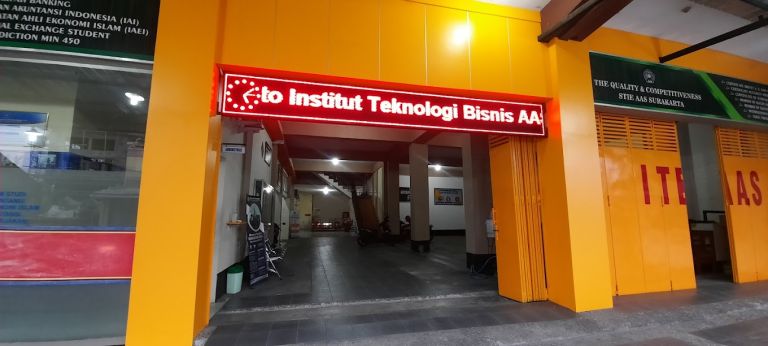 Maukuliah | Institut Teknologi Bisnis AAS Indonesia